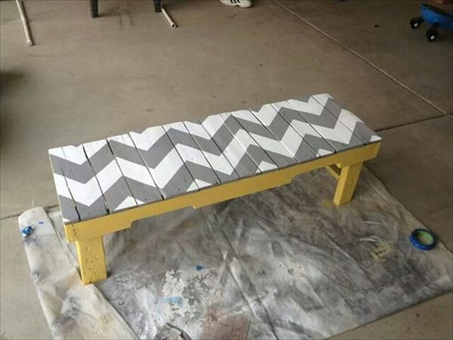 19 DIY Wooden Pallet Bench | DIY to Make