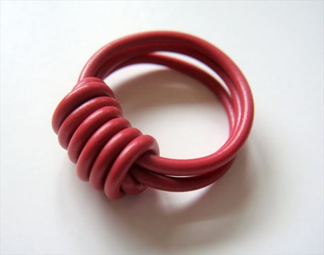 22 Awesome DIY Recycled Jewelry