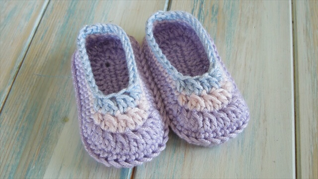 25 Easy Crochet Newborn Baby Booties