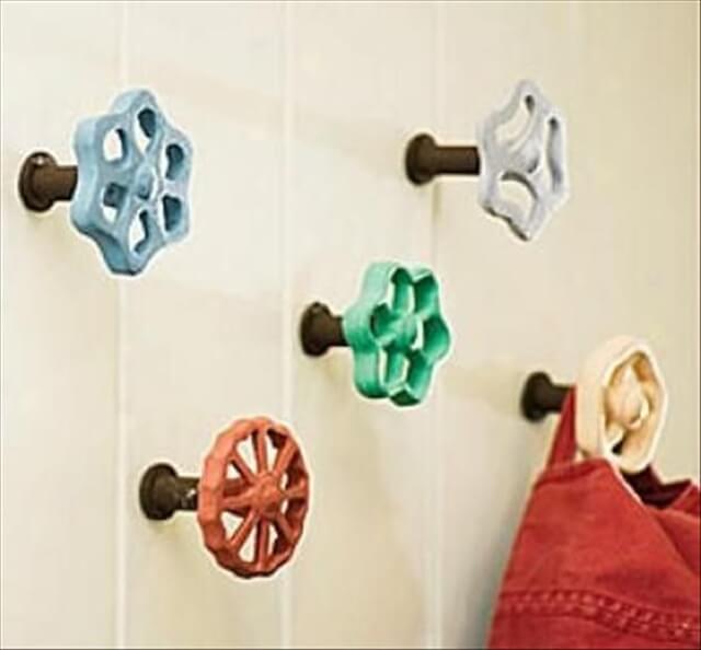 26 DIY Wall Hook Ideas 26 DIY Wall Hook Ideas