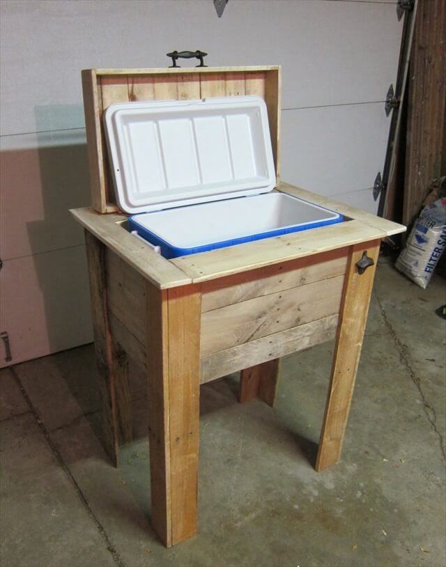12 DIY Wooden Pallet Cooler Design
