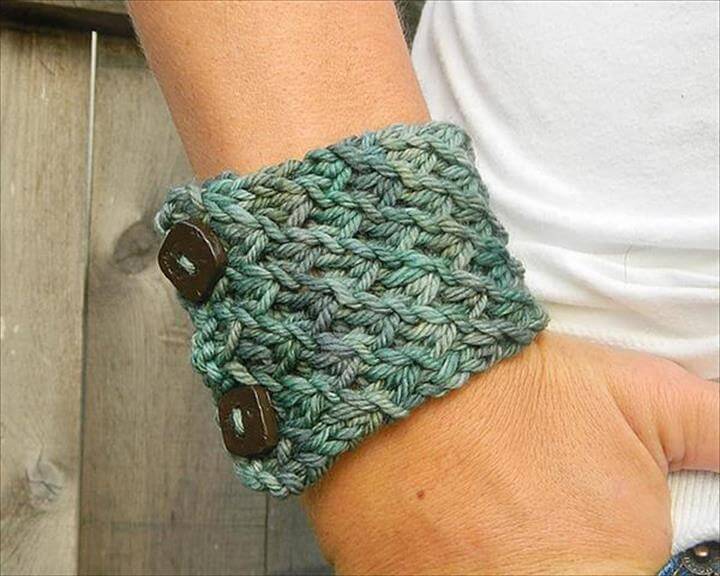 60 Eye-Catching Crochet Bracelet Tutorials | DIY to Make
