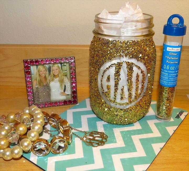 35 DIY Glitter Mason Jar Tutorial