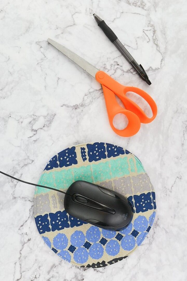 55 Adorable DIY Mouse Pads - How To Make Mouse Pad – DIY to Make