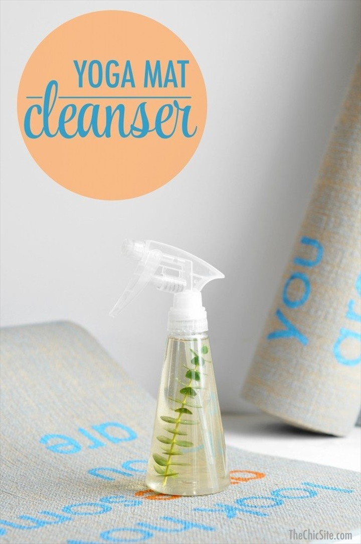 33 DIY Yoga Mat Cleaner Made in A Minute – DIY to Make