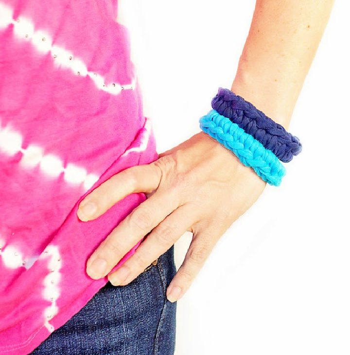 25 Free Crochet Bracelet Patterns For Different Styles - DIY to Make
