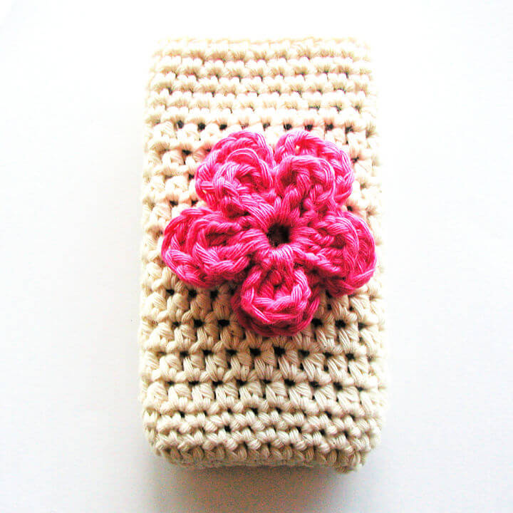 30 Free Crochet Phone Case Patterns {2021 Updated}