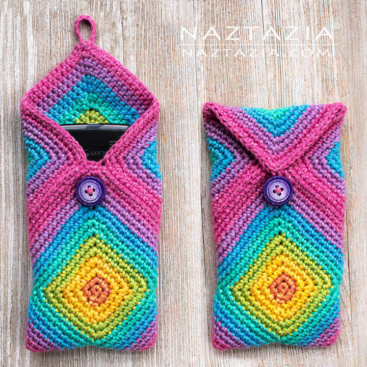 30 Free Crochet Phone Case Patterns {2021 Updated}