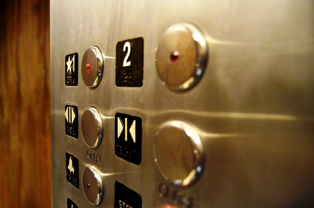 Home Elevators: Practical Tips on Choosing the Right Model